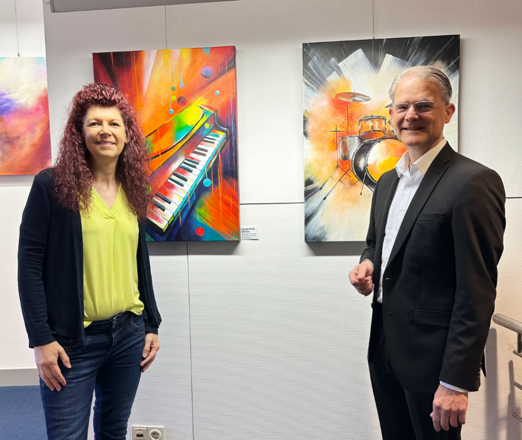 „Momente in Acryl“ - Ausstellung von Angela Klein in der Kreissparkasse ...